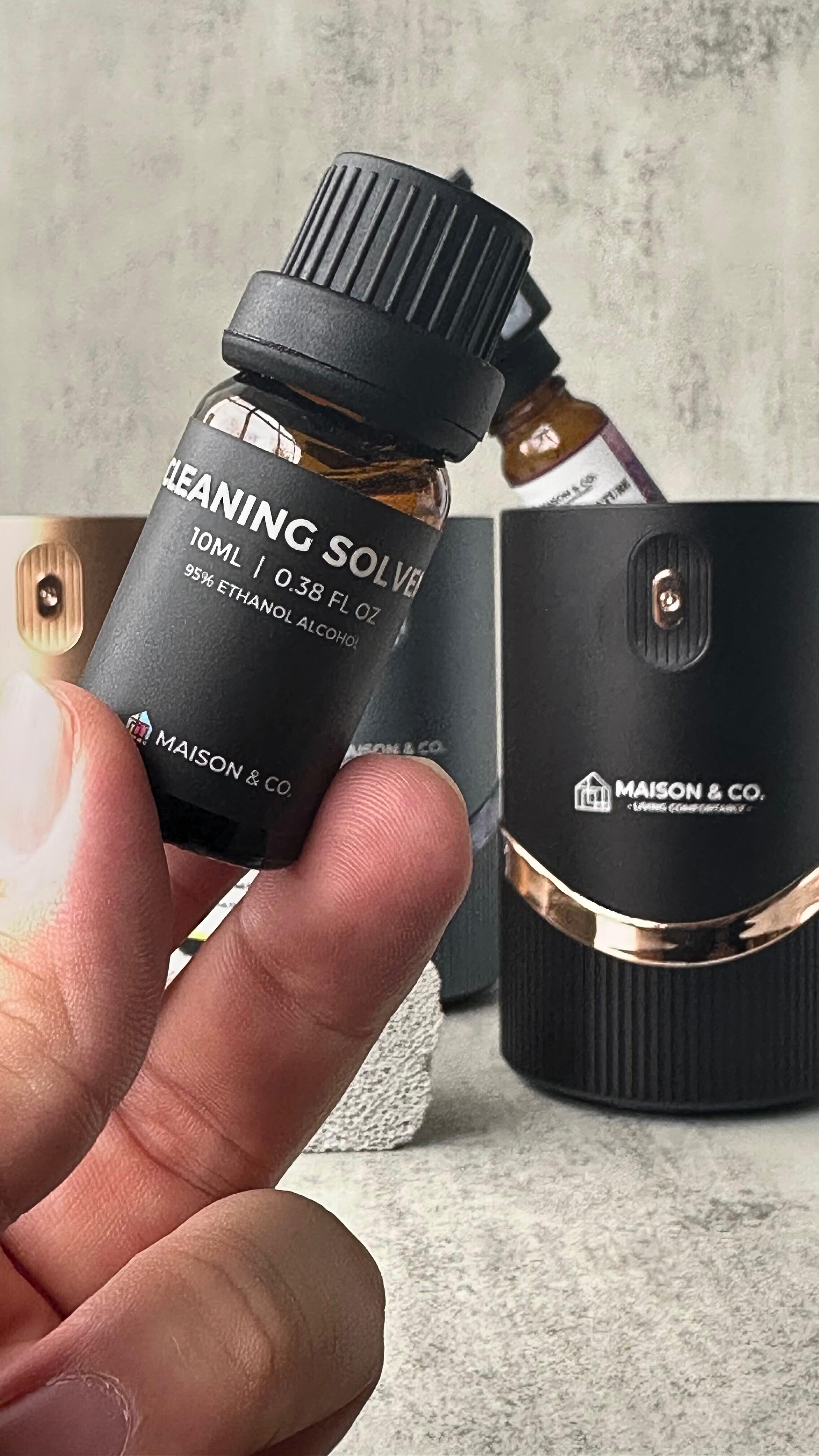 What Is a Cleaning Solvent for Nebulizers and Why Use One? – Maison & Co.